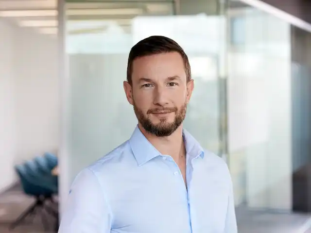 Über uns | head for work